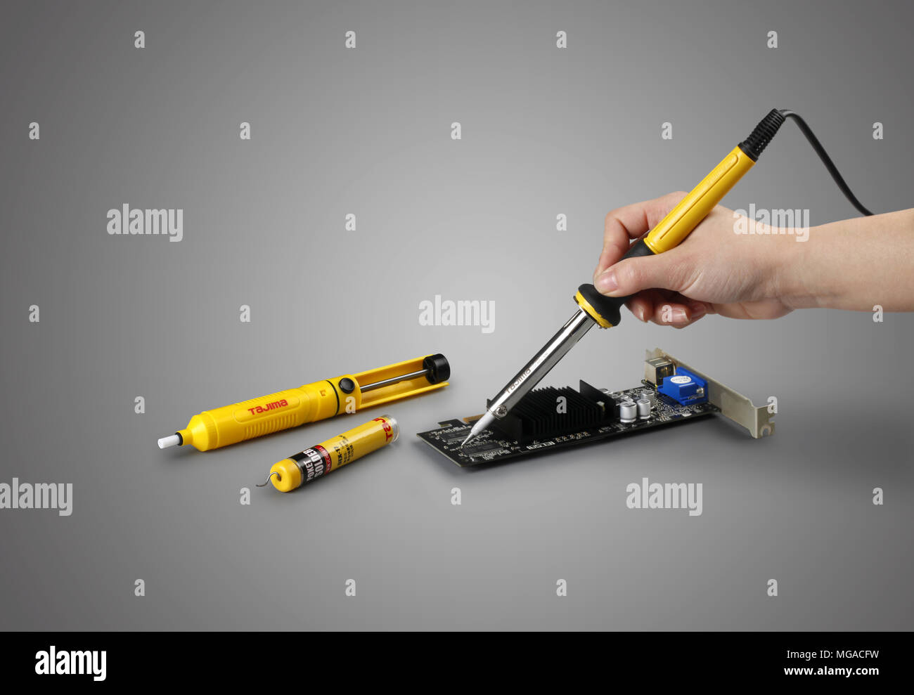 Electroplating hi-res stock photography and images - Alamy