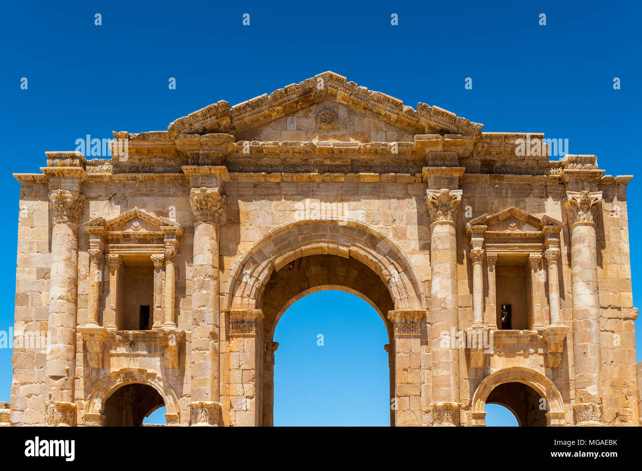 Arch of Hadrian, built to honor the visit of emperor Hadrian to Jerash ...