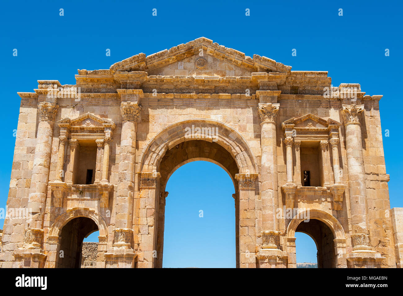 Arch of Hadrian, built to honor the visit of emperor Hadrian to Jerash ...