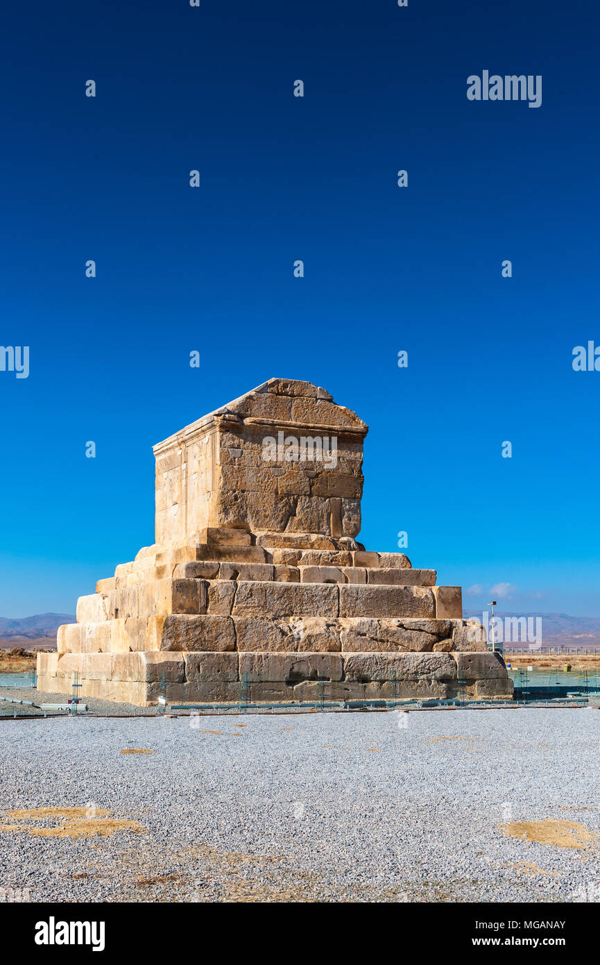 Tomb of Cyrus the Great, the burial place of Cyrus the Great of Persia ...
