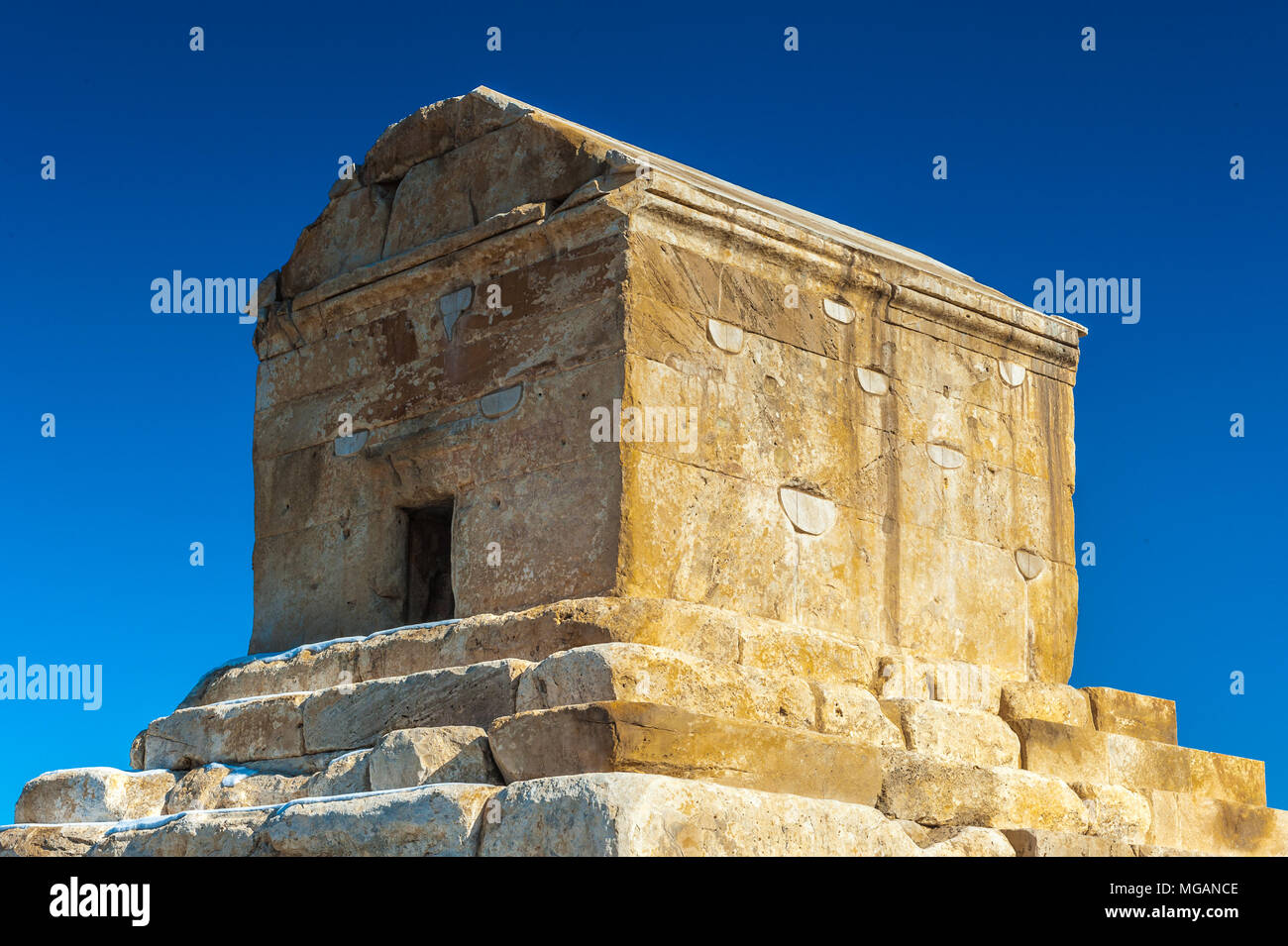 Tomb of Cyrus the Great, the burial place of Cyrus the Great of Persia ...