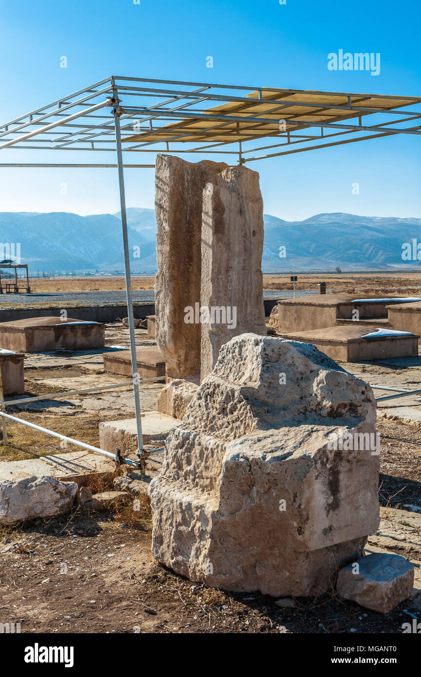 Gate House of the Ancient Persian city of Pasargad, Iran. UNESCO World Heritage Stock Photo - Alamy