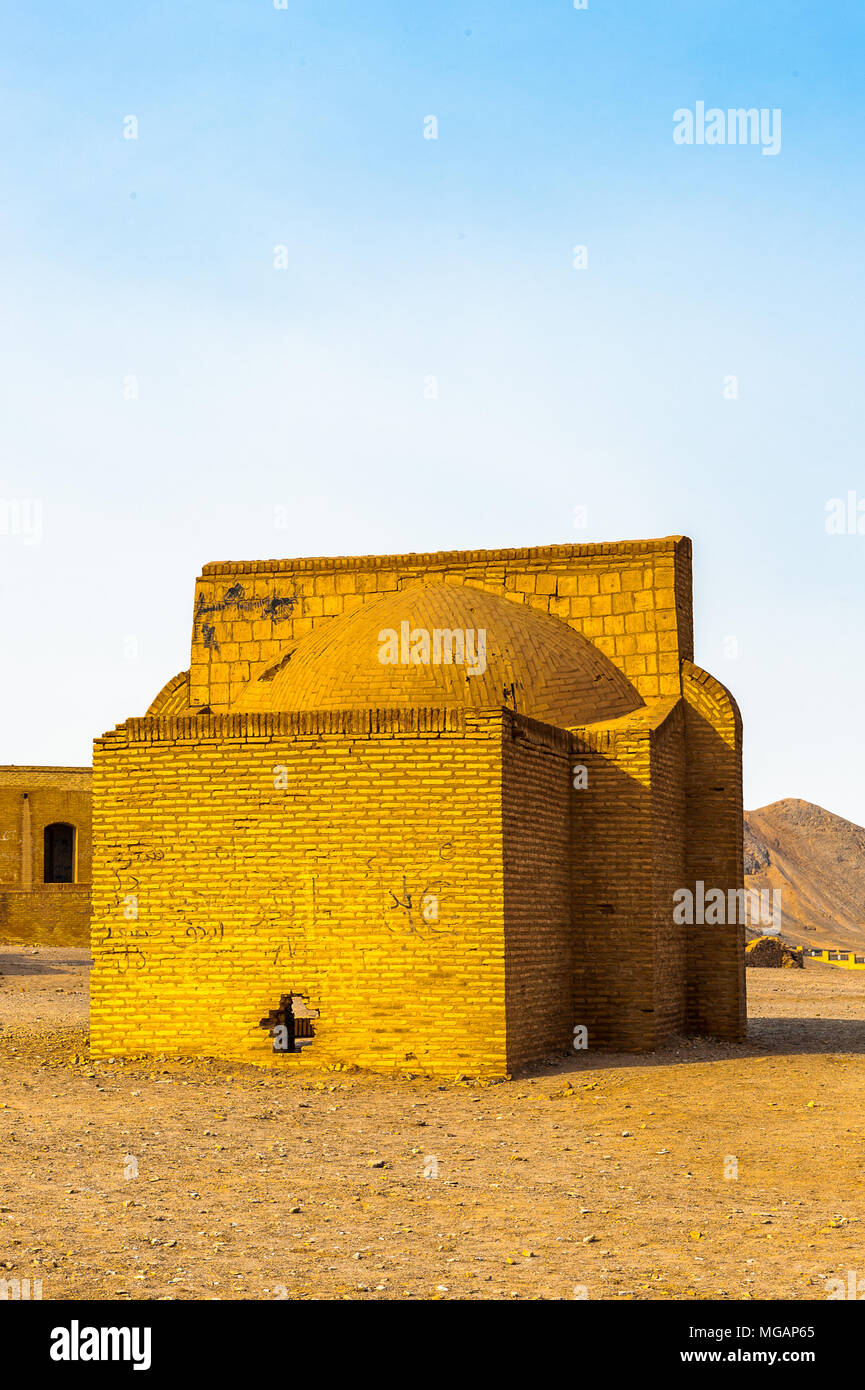 House built by Zoroastrians in Yazd, Iran Stock Photo - Alamy