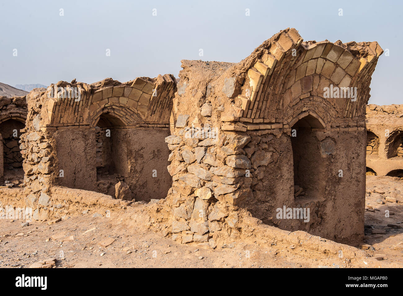 Desert of Yazd, Iran, Zoroastrian architecture ruins on the sand Stock ...