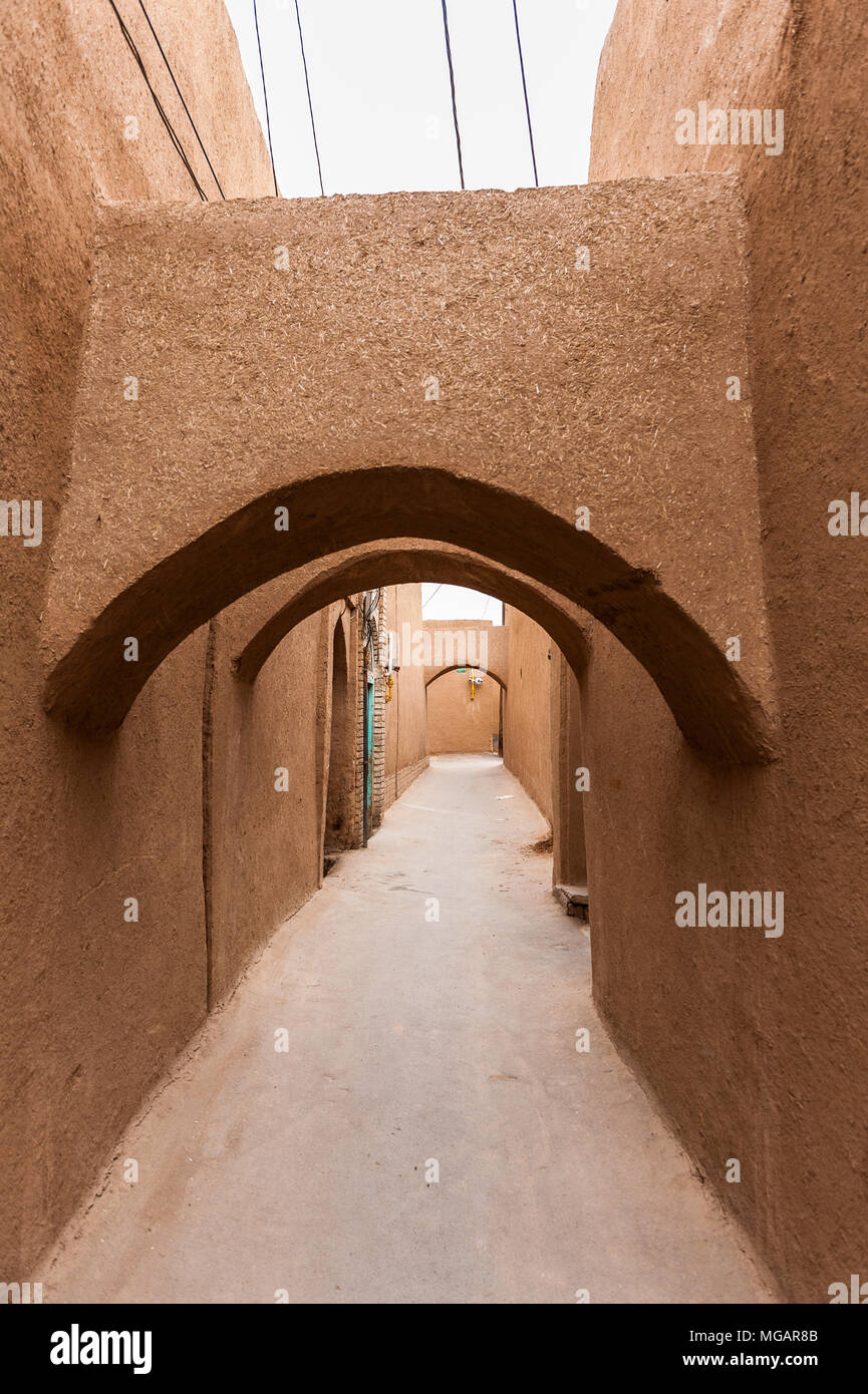 Old clay street in Yazd, Iran,Asia Stock Photo - Alamy