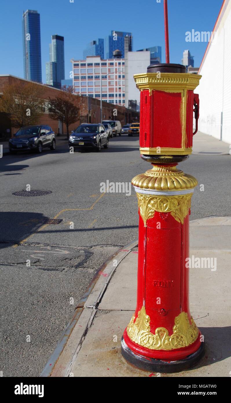 bright red fire alarm Stock Photo - Alamy