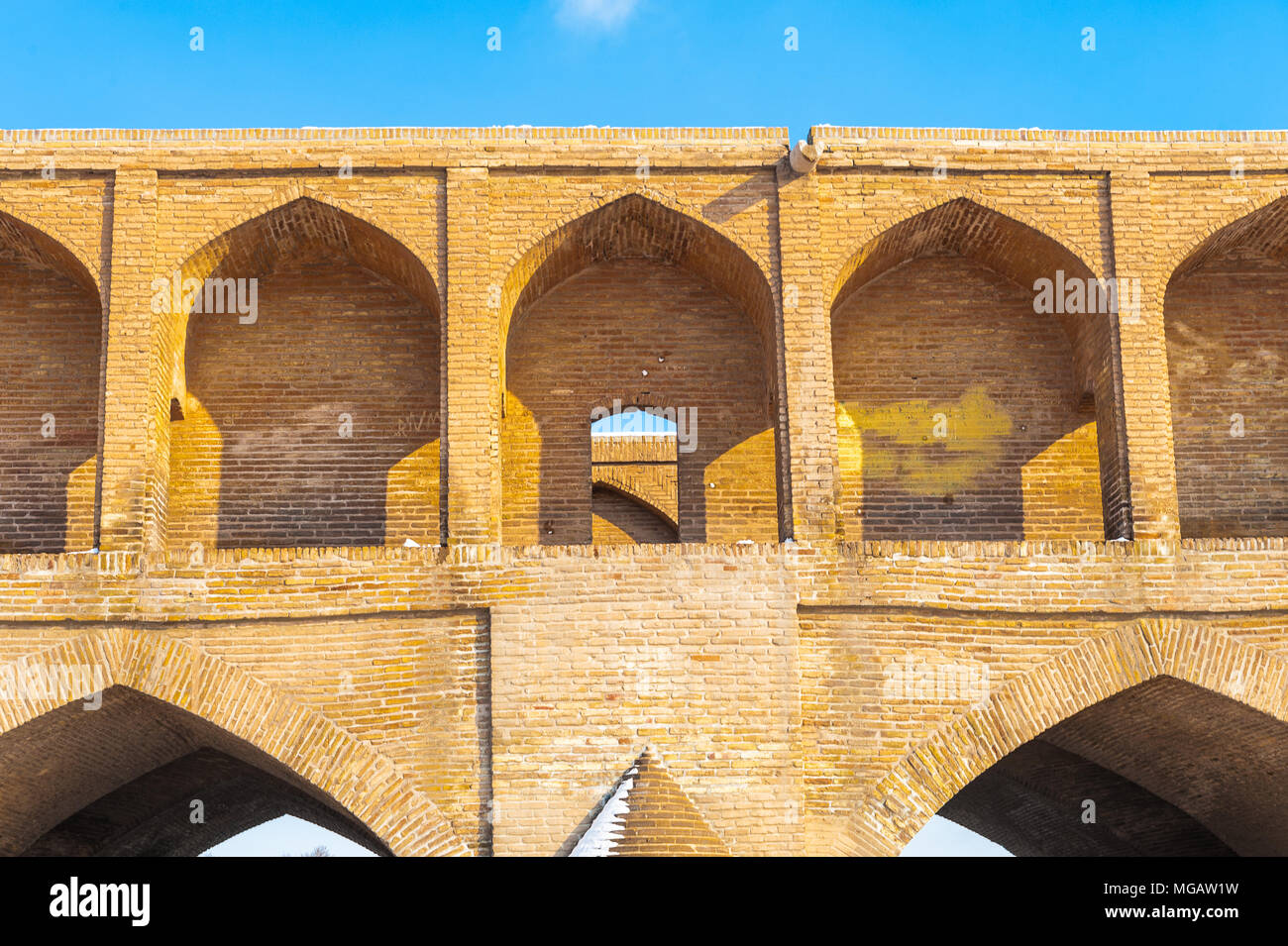 Winter in Isfahan, 33 pol Allah Verdi Khan bridge in Isfahan, Iran ...