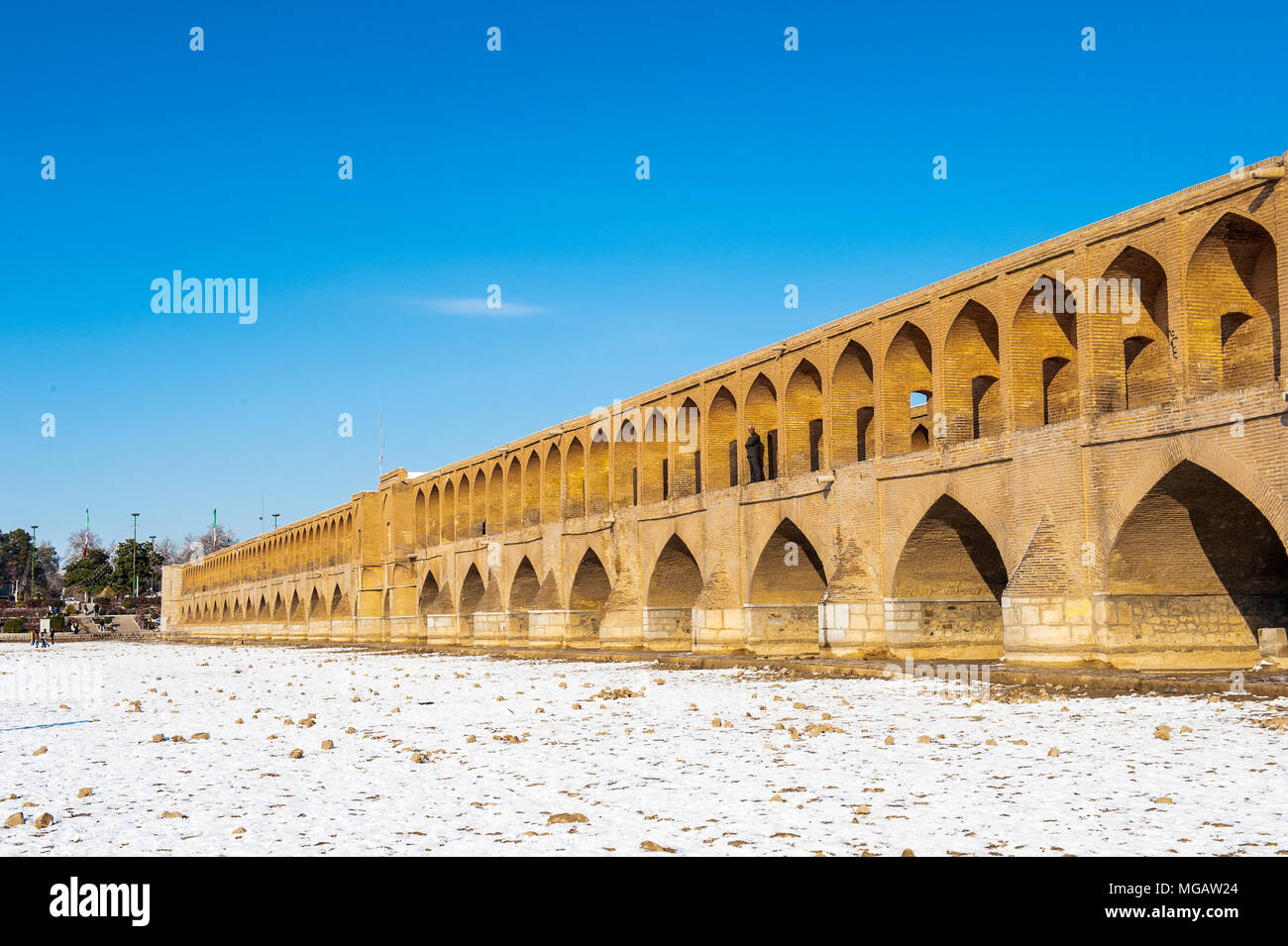 Winter in Isfahan, 33 pol Allah Verdi Khan bridge in Isfahan, Iran ...