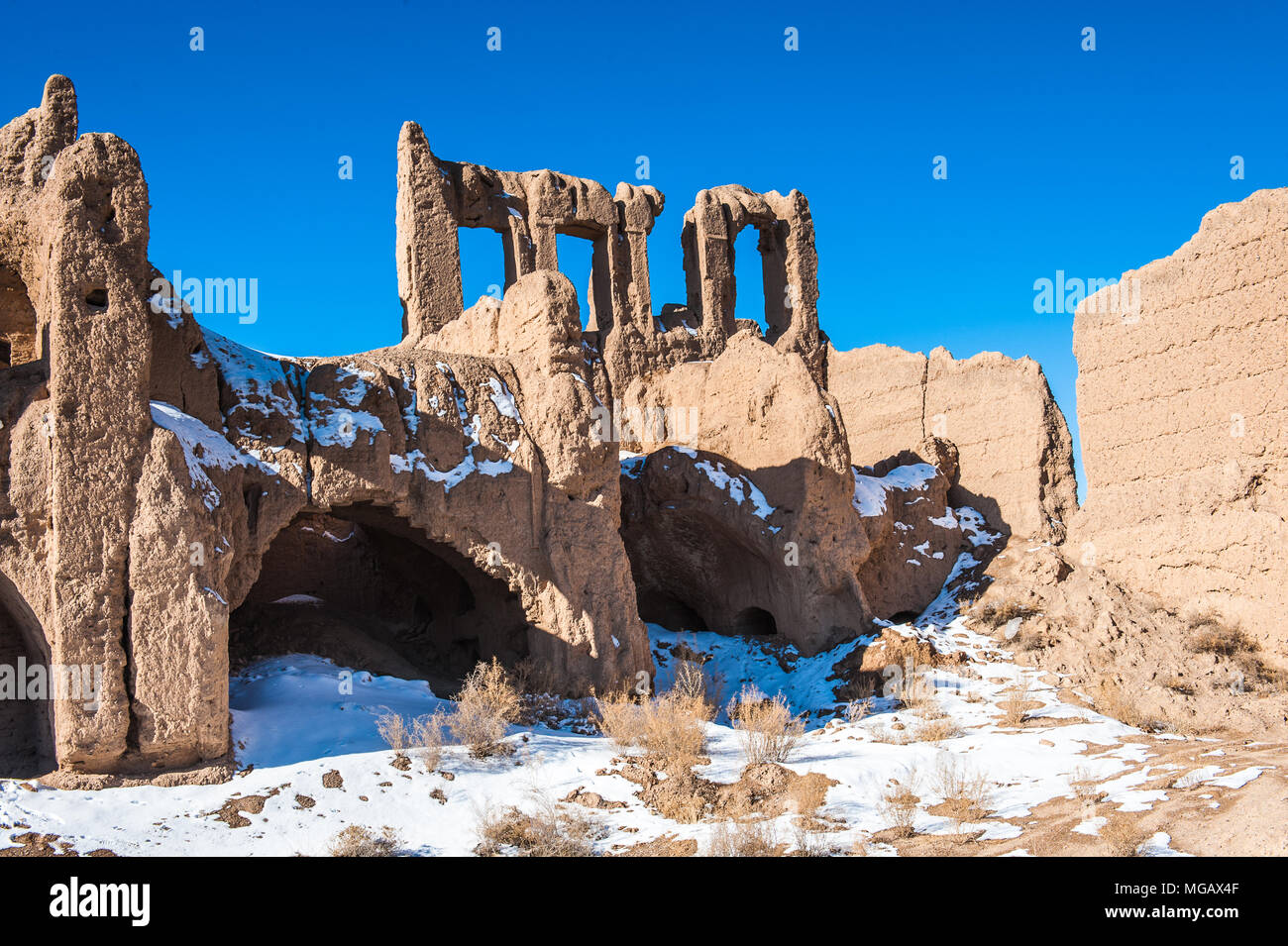 Close view on the almost destroyed house in the Iranian desert Stock ...