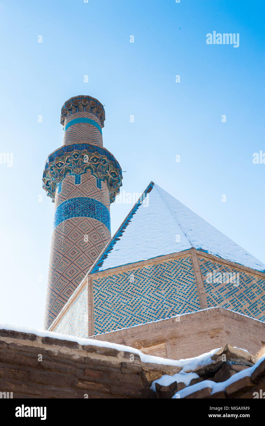 Minaret of the Jameh Mosque in Natanz, Iran Stock Photo - Alamy
