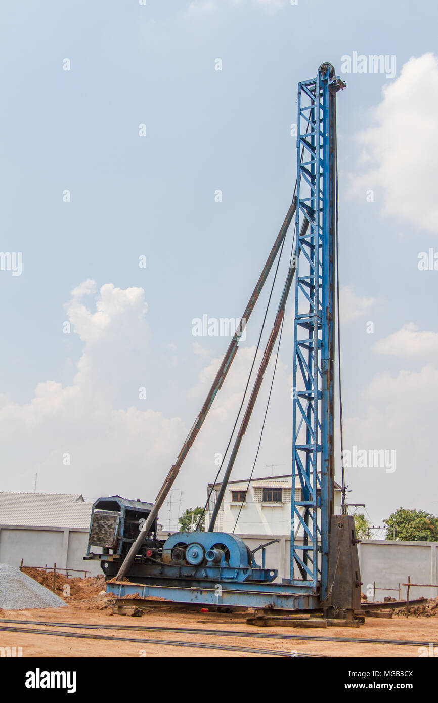 Steel truss pole hi-res stock photography and images - Alamy