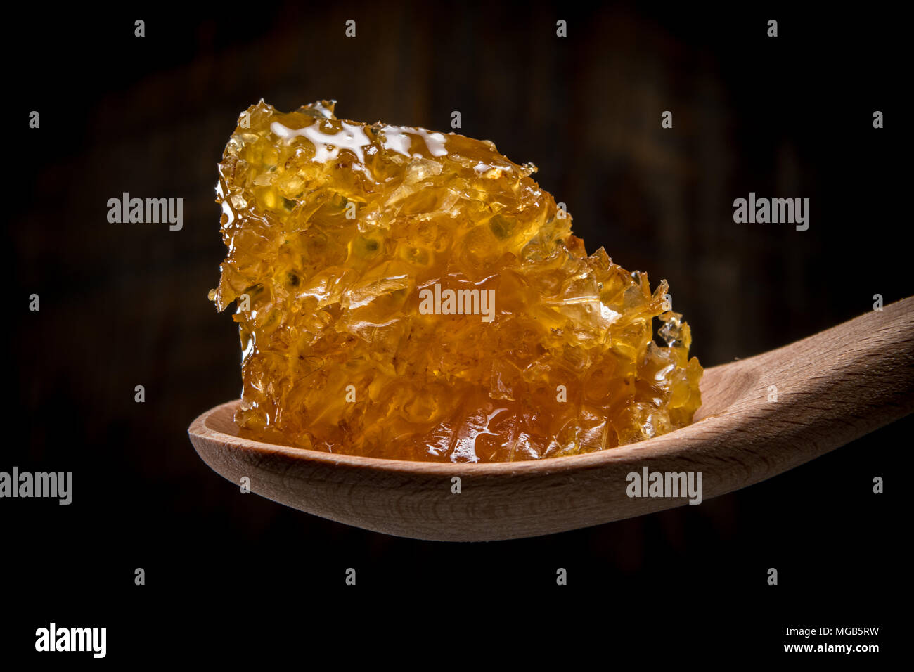 Chunk honey hi-res stock photography and images - Alamy