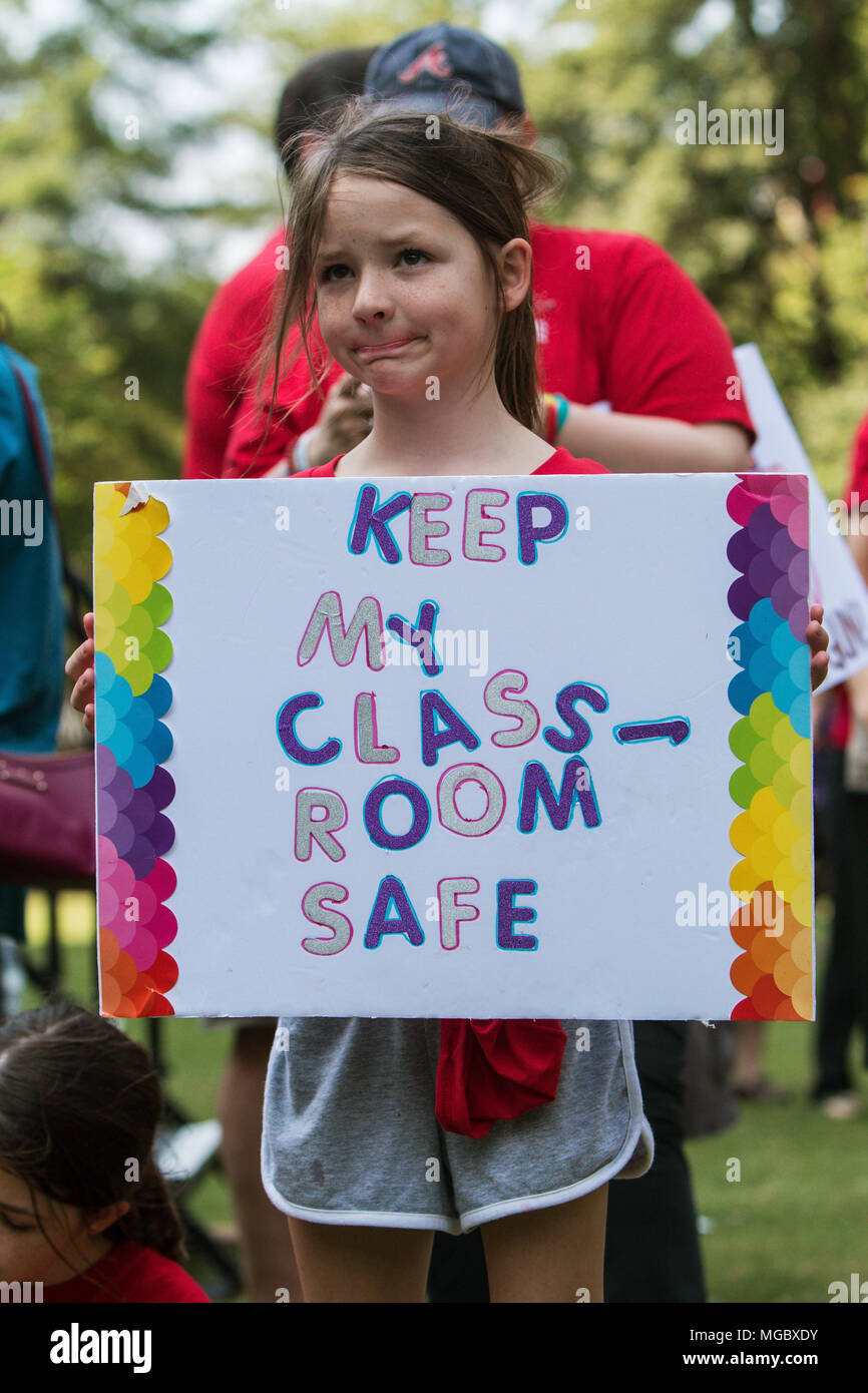 Moms demand action hi-res stock photography and images - Alamy