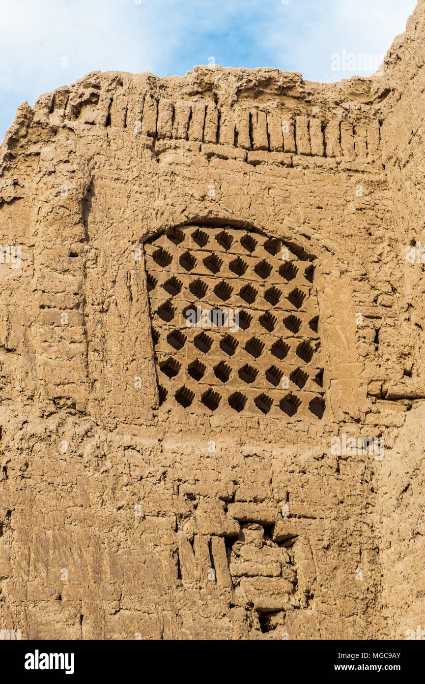 Street in ruins of Nushabad, Iran Stock Photo - Alamy