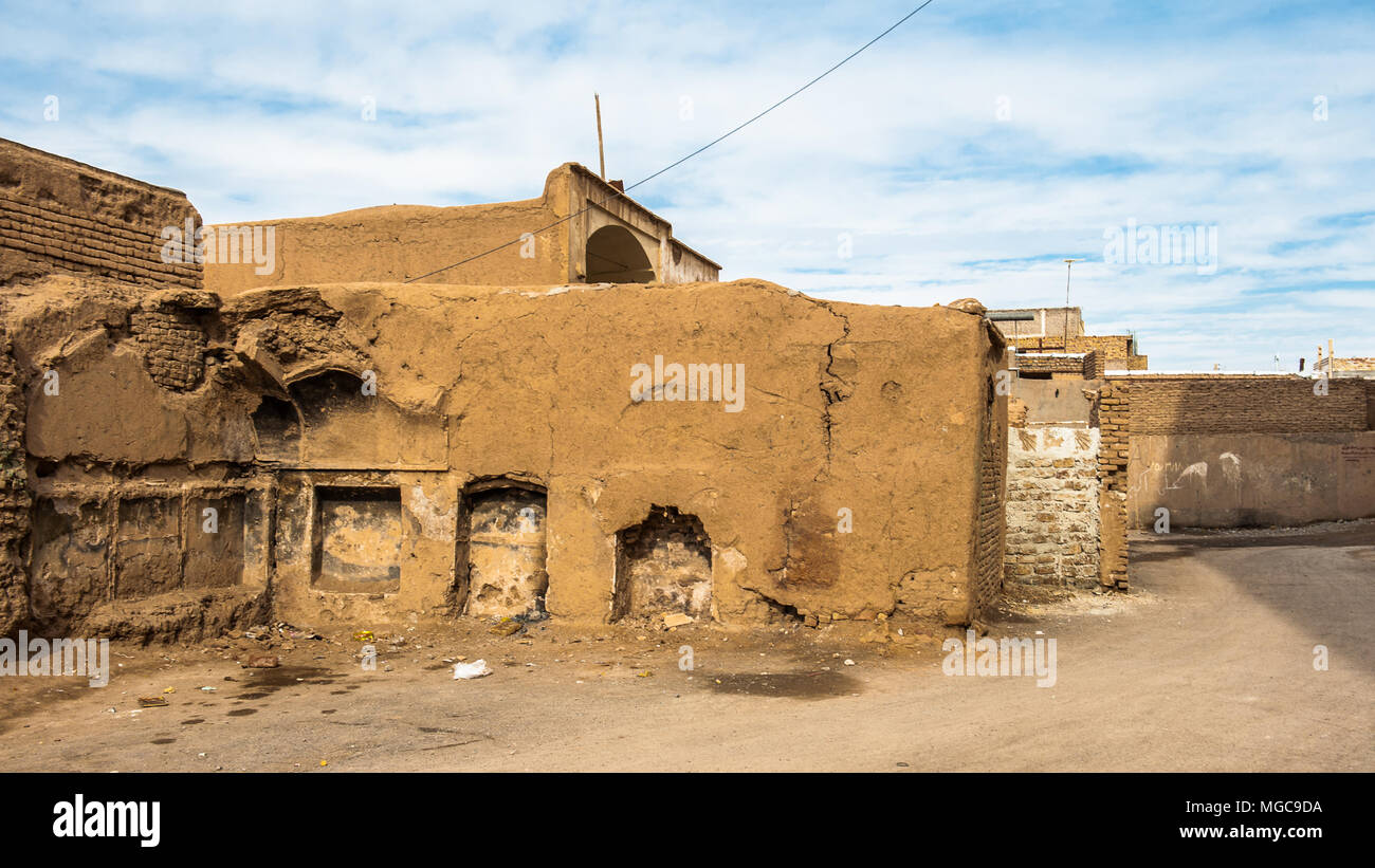 Ruins in the ancient area of Nushabad, Iran Stock Photo - Alamy