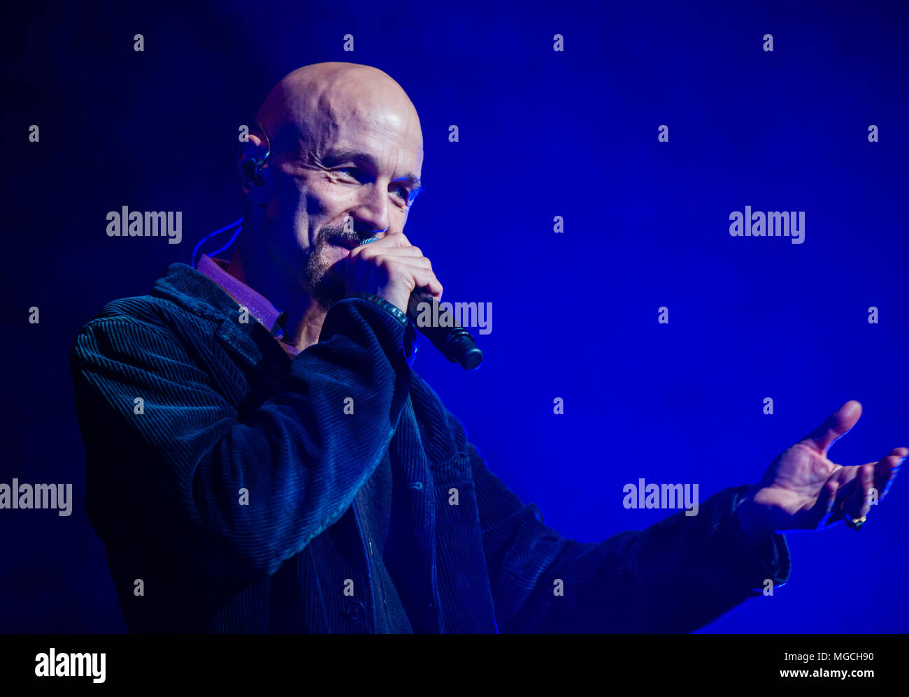 Tim booth hi-res stock photography and images - Alamy
