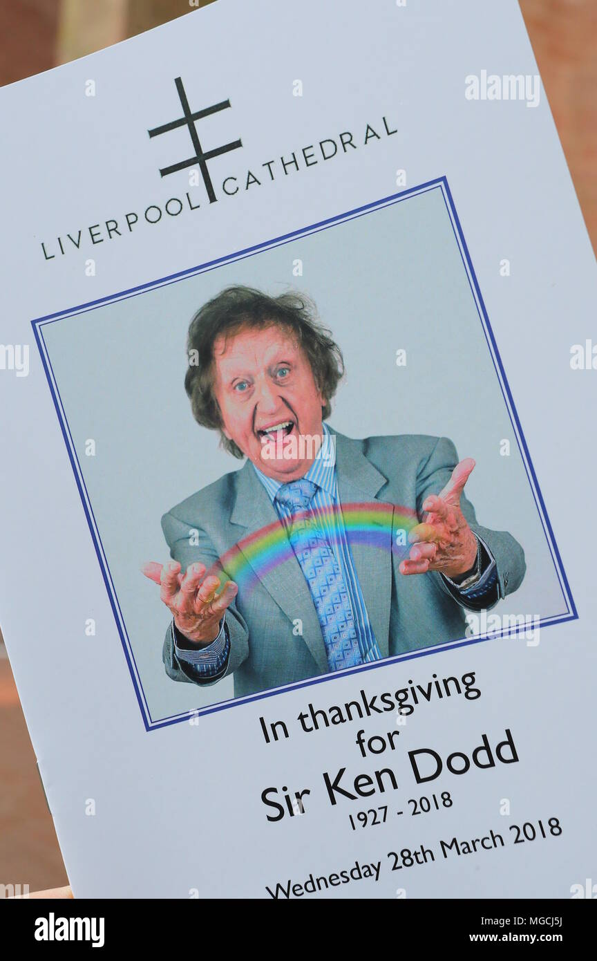 Ken dodd funeral hi-res stock photography and images - Alamy
