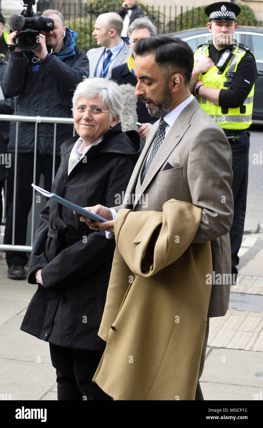 Former Catalan minister Clara Ponsati hands herself in to Police ...