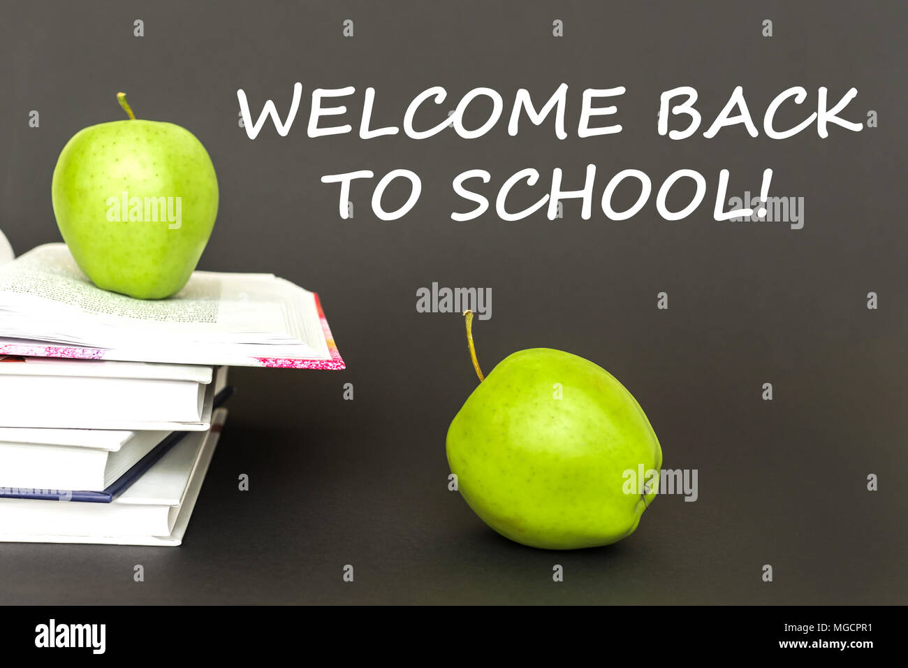 Welcome back school blackboard apple hi-res stock photography and ...