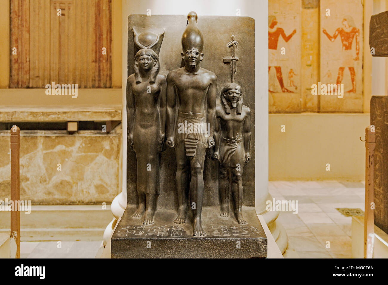 Ancient Egyptian statues in the Cairo Egyptian Museum Stock Photo - Alamy