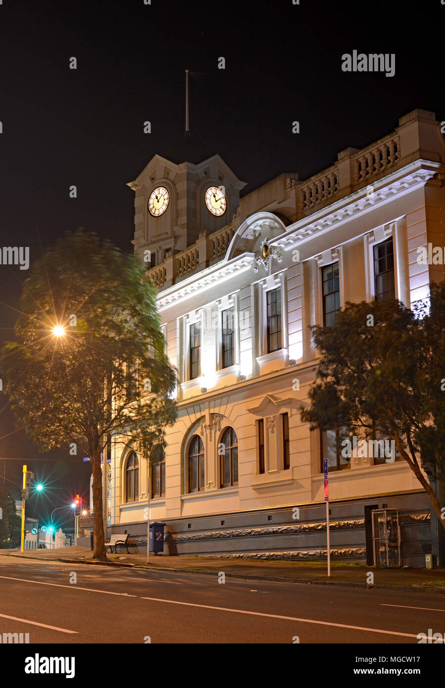 Historic college buildings hi-res stock photography and images - Alamy