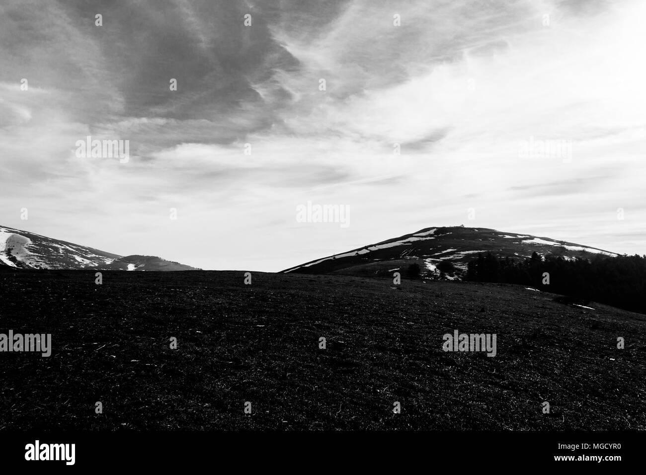 Sun snow vacation Black and White Stock Photos & Images - Alamy