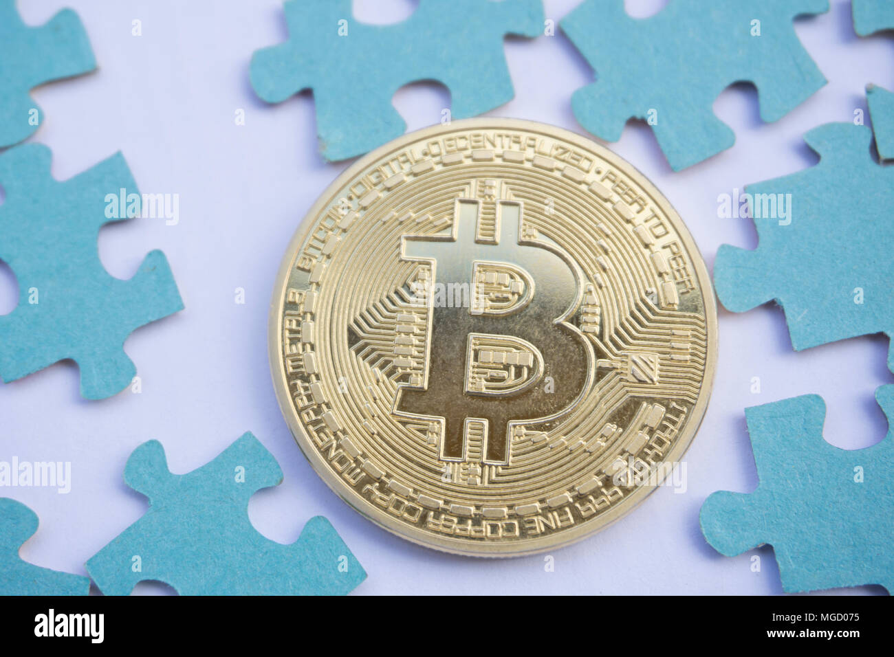 gold bitcoin and puzzles Stock Photo - Alamy