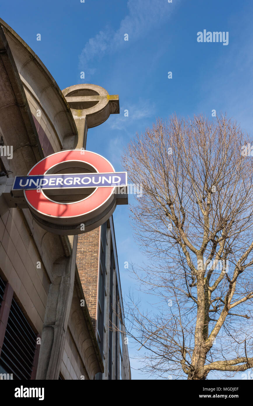 Tfl logos hi-res stock photography and images - Alamy