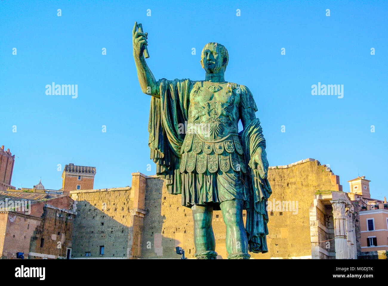 Gaius julius caesar statue hi-res stock photography and images - Alamy