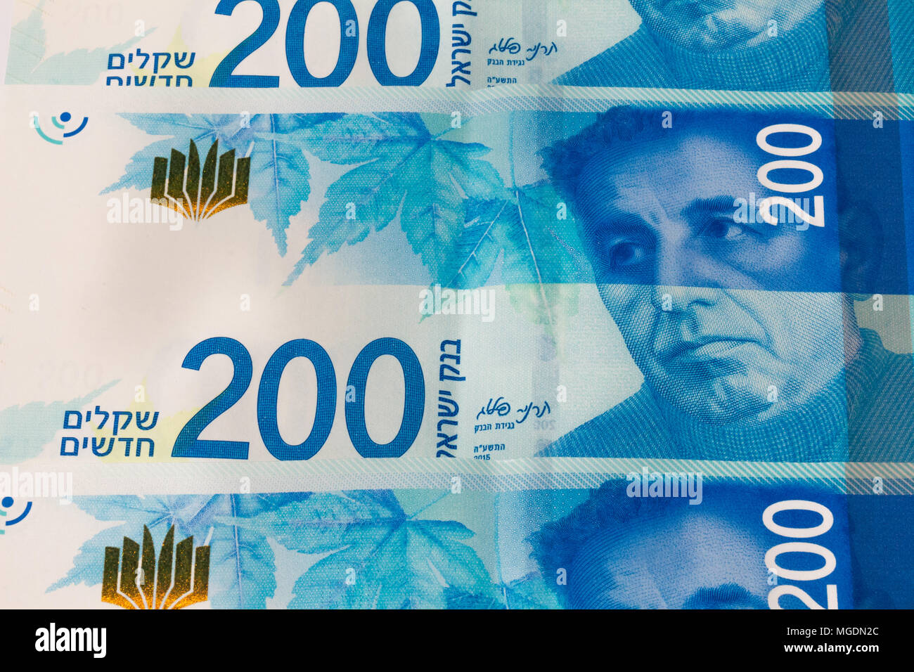 Stack of Israeli money bills of 200 shekel - top view Stock Photo - Alamy