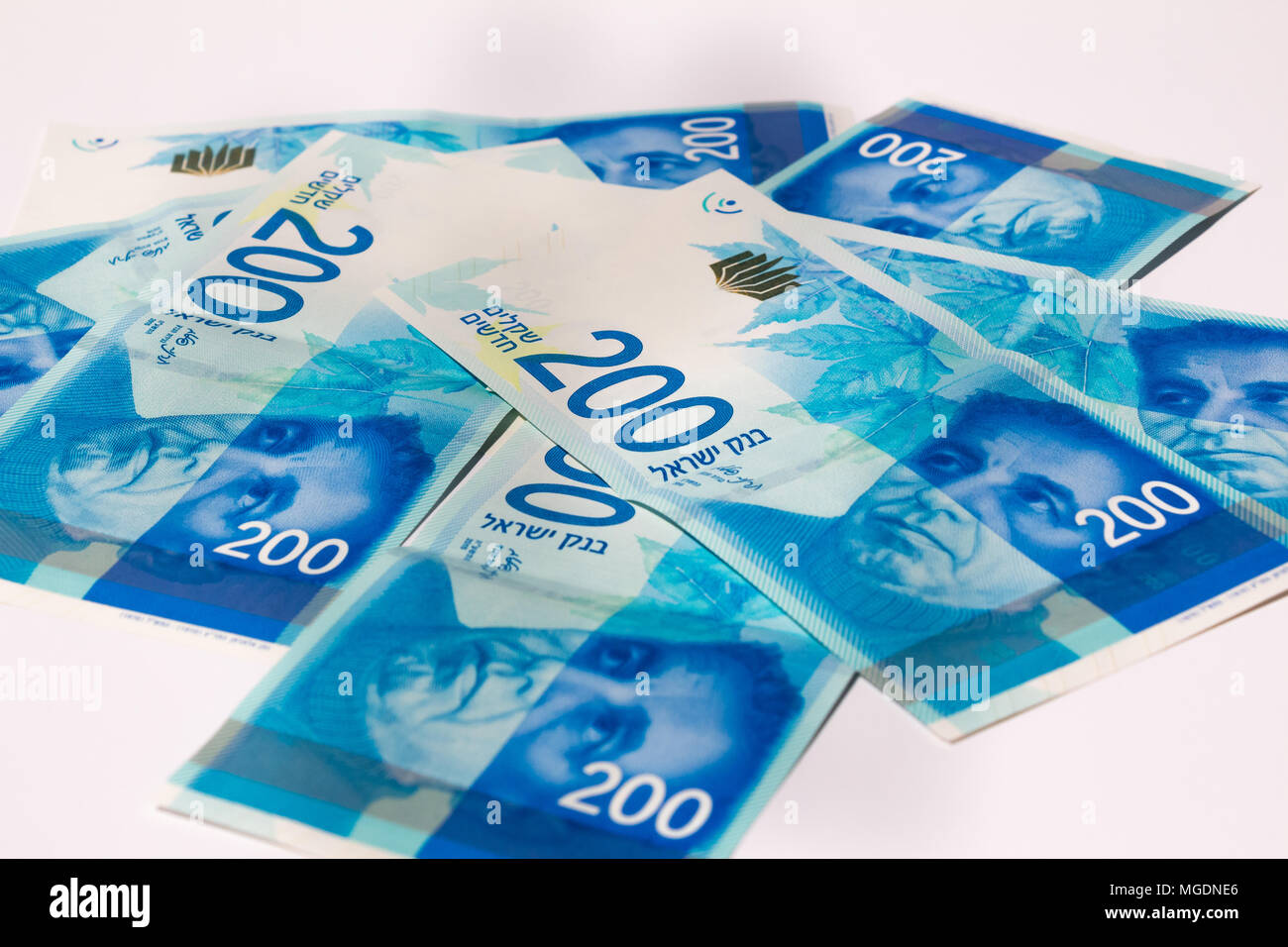 Stack of Israeli money bills of 200 shekel Stock Photo - Alamy