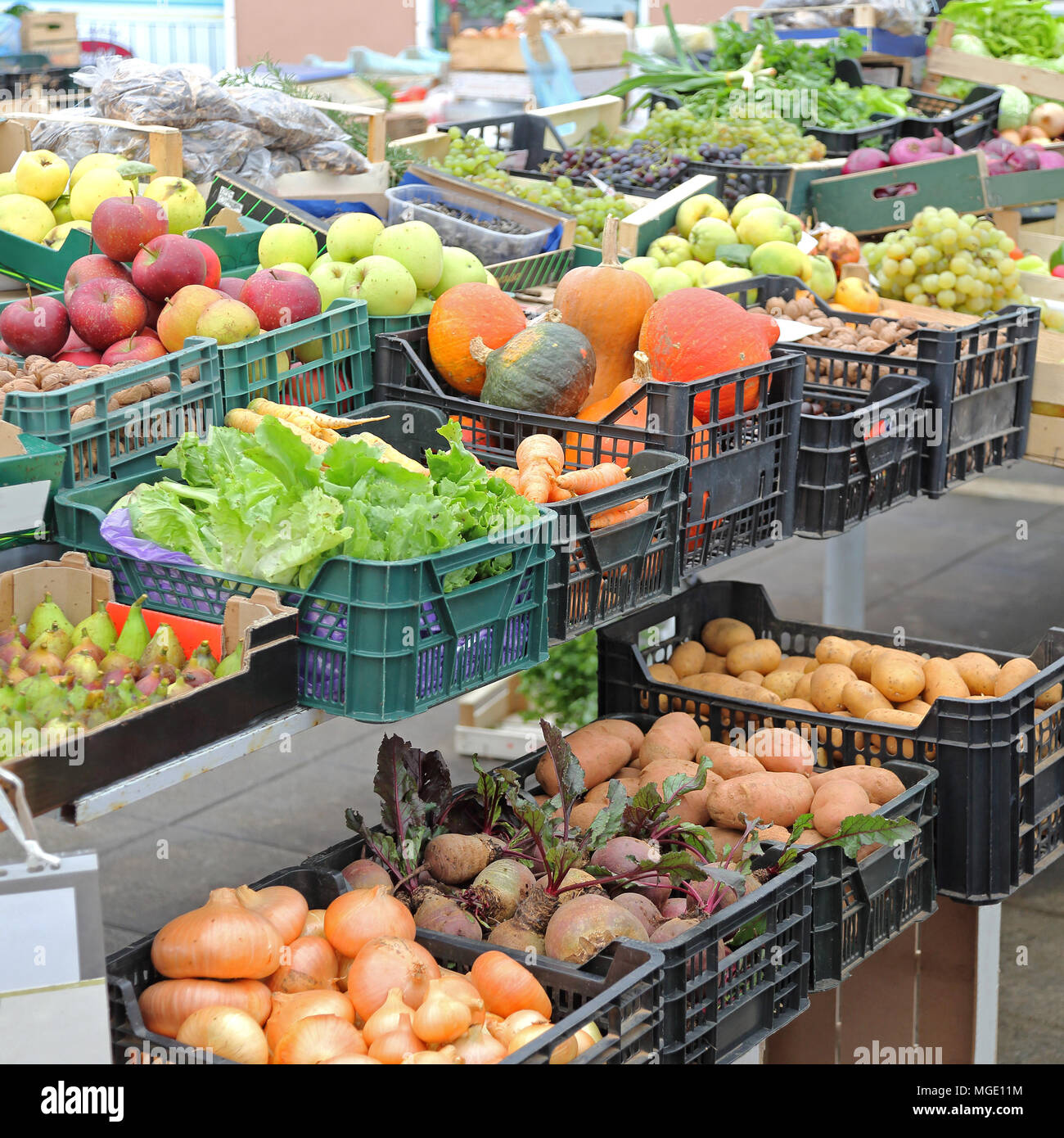 Organic Produce Food at Local Market Stall Stock Photo - Alamy
