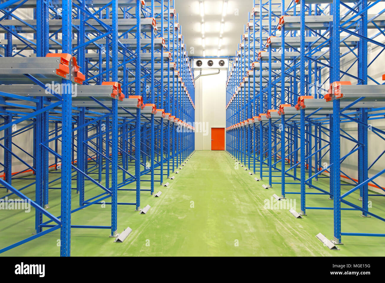 Empty shelving system in new distribution warehouse Stock Photo - Alamy