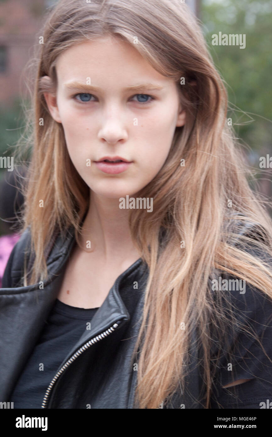 Beauty Portrait of Fashion model. Skin Care.Beautiful Glowing Skin. No ...