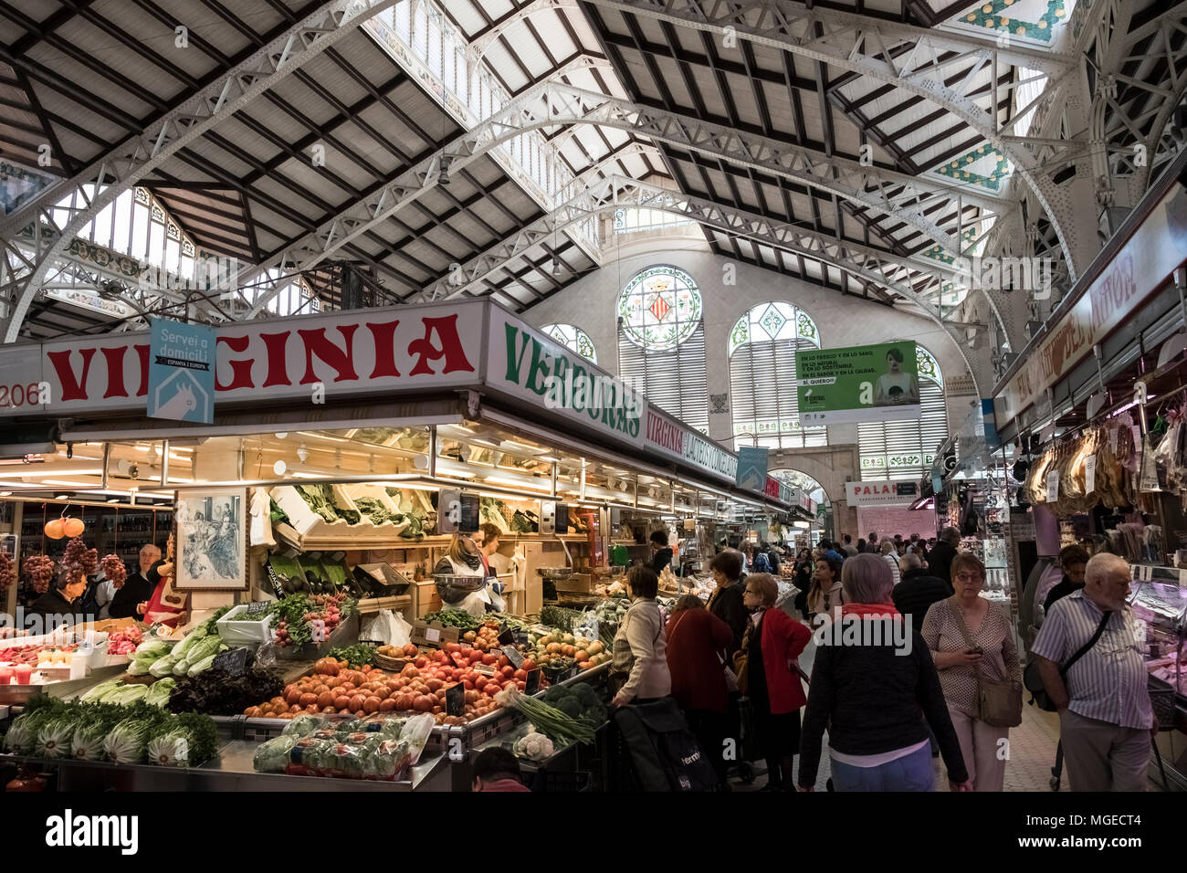 Market stalls and spain hi-res stock photography and images - Alamy