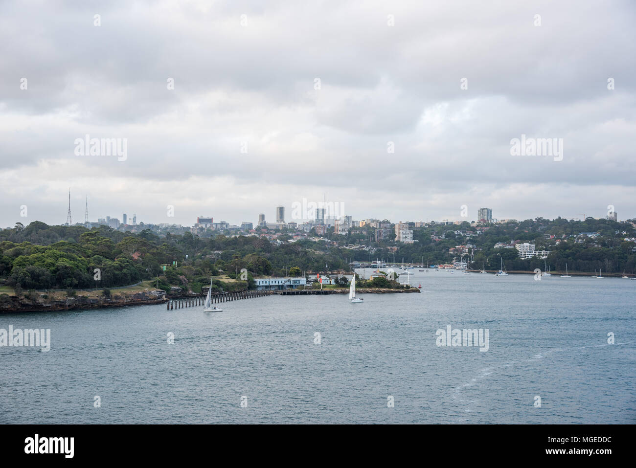 Sydney australia marina sailboats hi-res stock photography and images ...