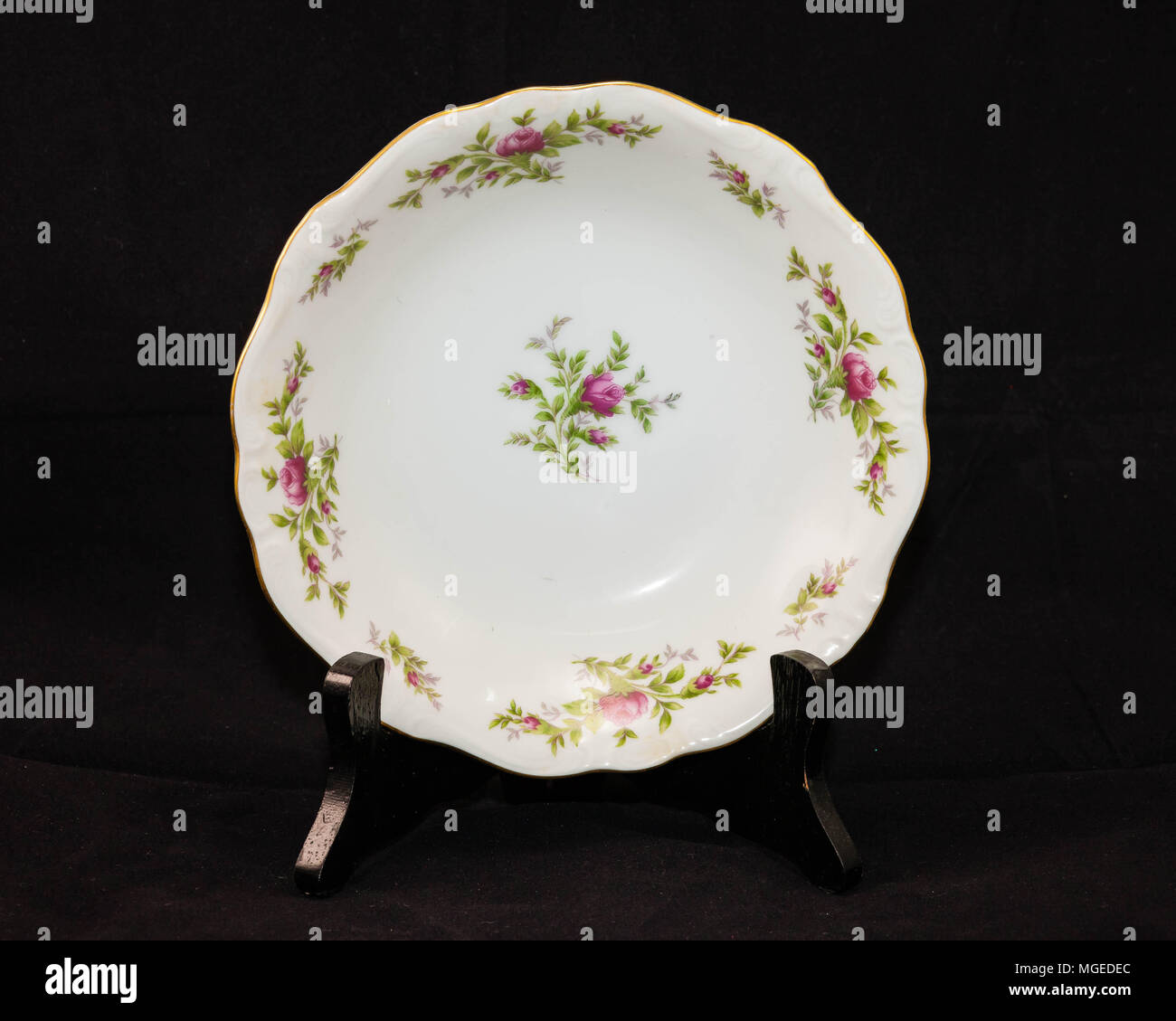 a hand painted rose pattern china large bowl Stock Photo - Alamy