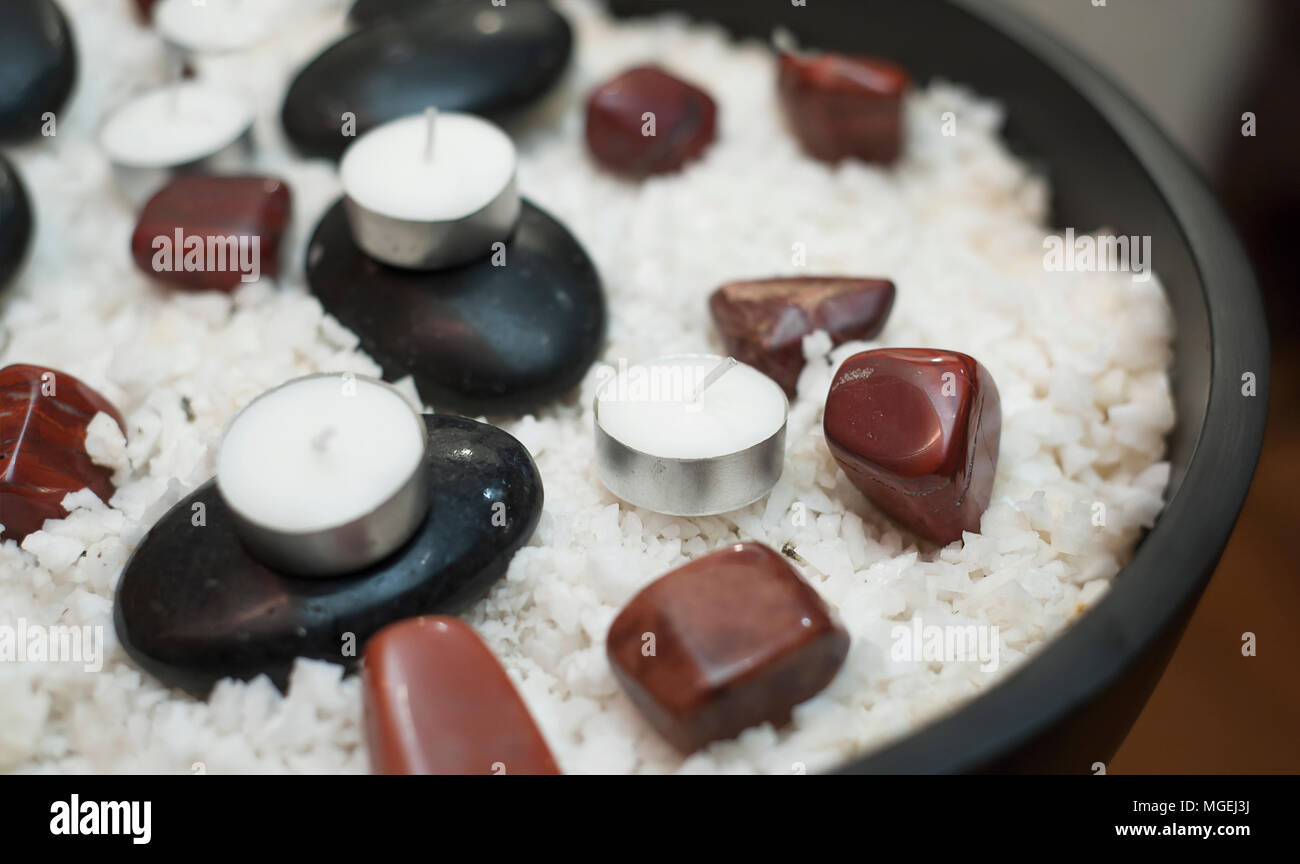 Salt clay pot hi-res stock photography and images - Alamy