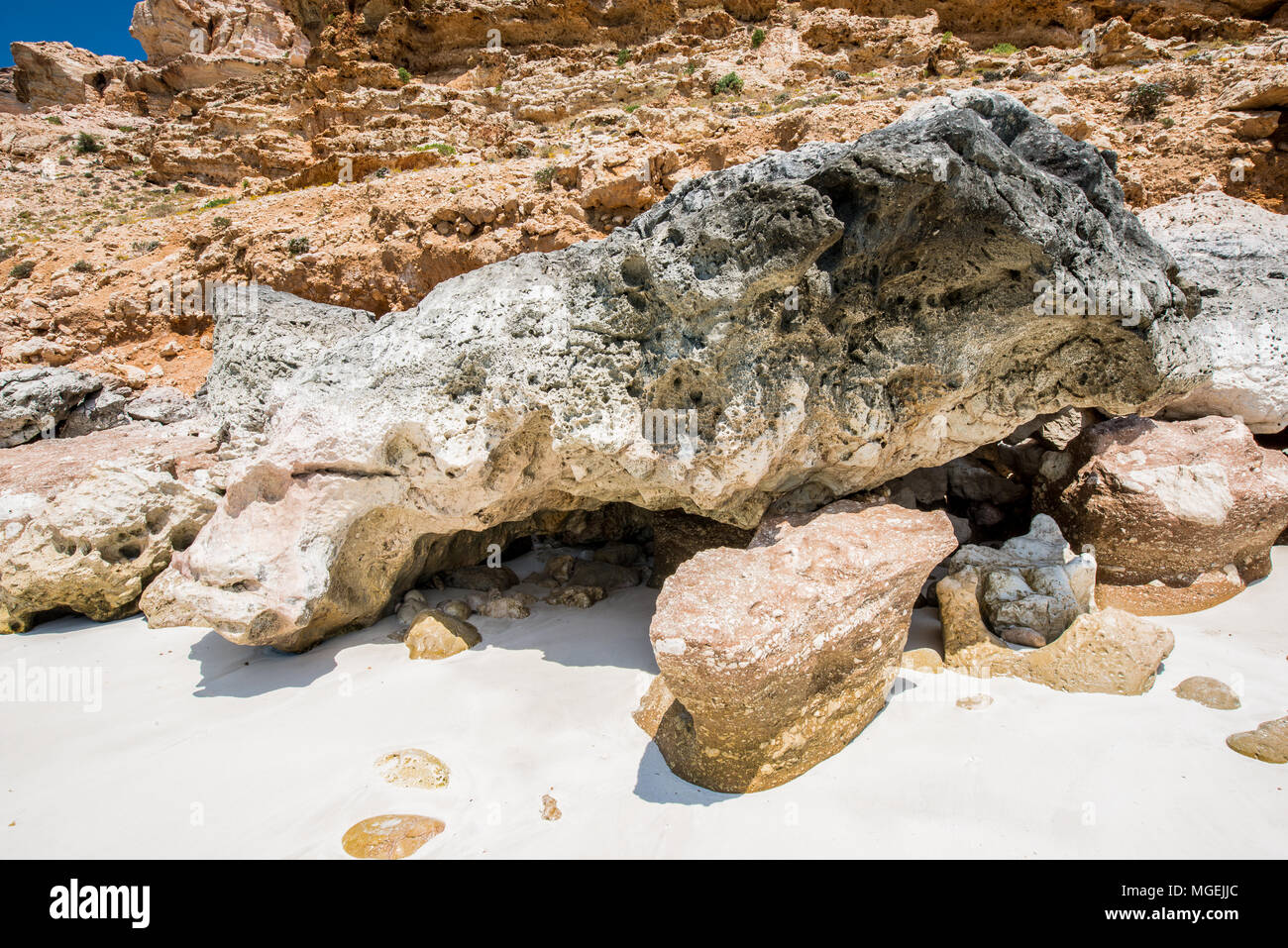 Stone on the coast of the ocean Stock Photo - Alamy