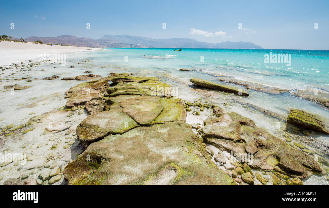 Beautiful wide view of the coast of the ocean Stock Photo - Alamy