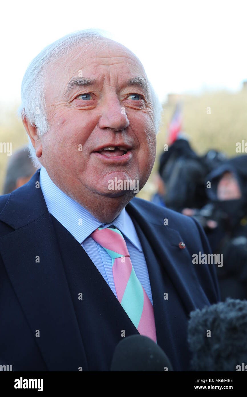 Jimmy tarbuck liverpool hi-res stock photography and images - Alamy