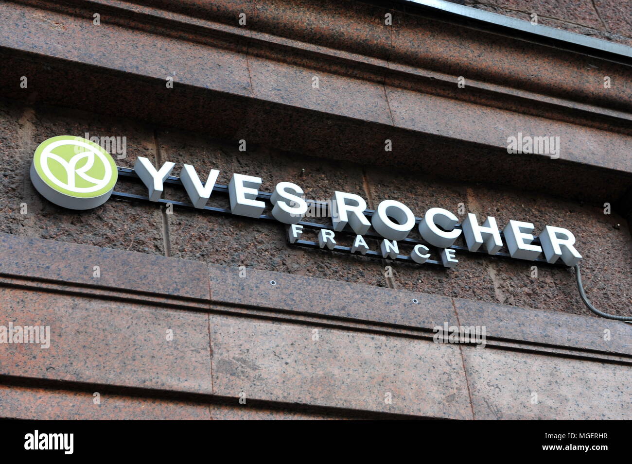 Yves rocher logo hi-res stock photography and images - Alamy