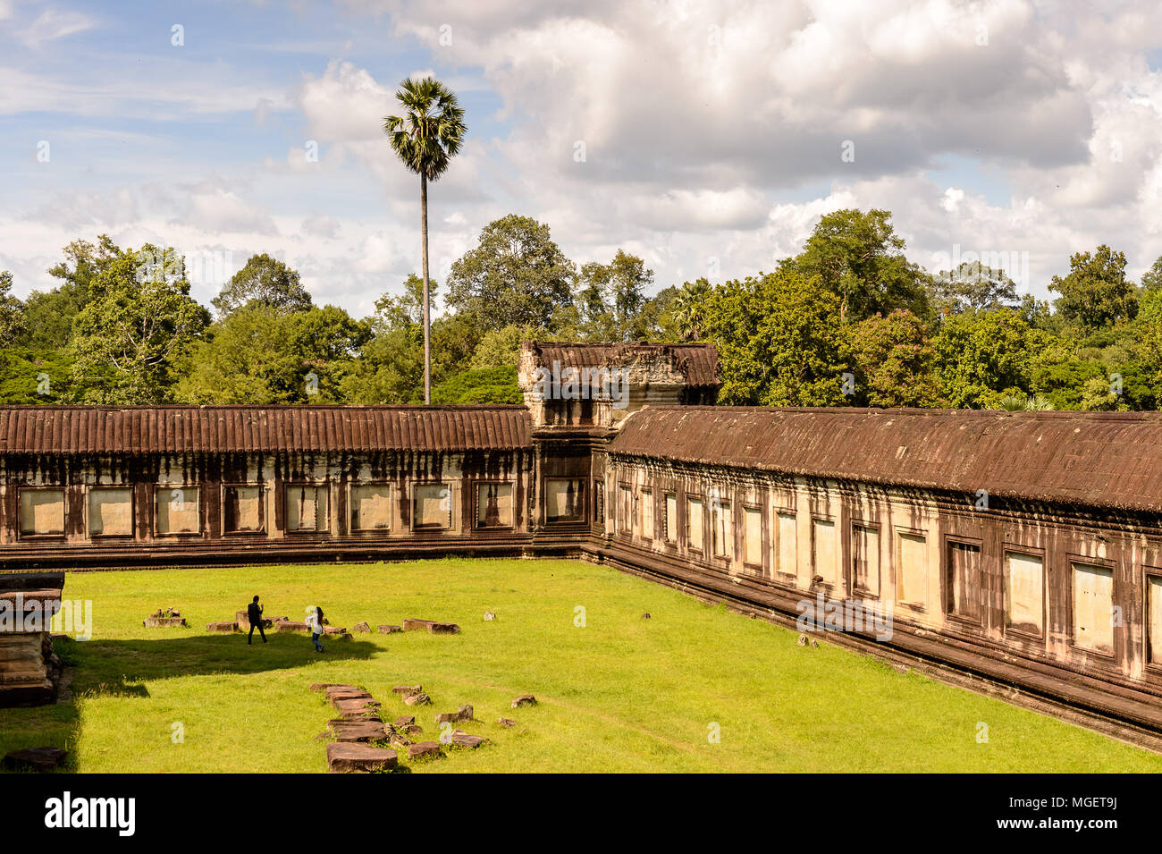 Wall of the Angkor Wat (Temple City), a Buddhist temple complex in ...