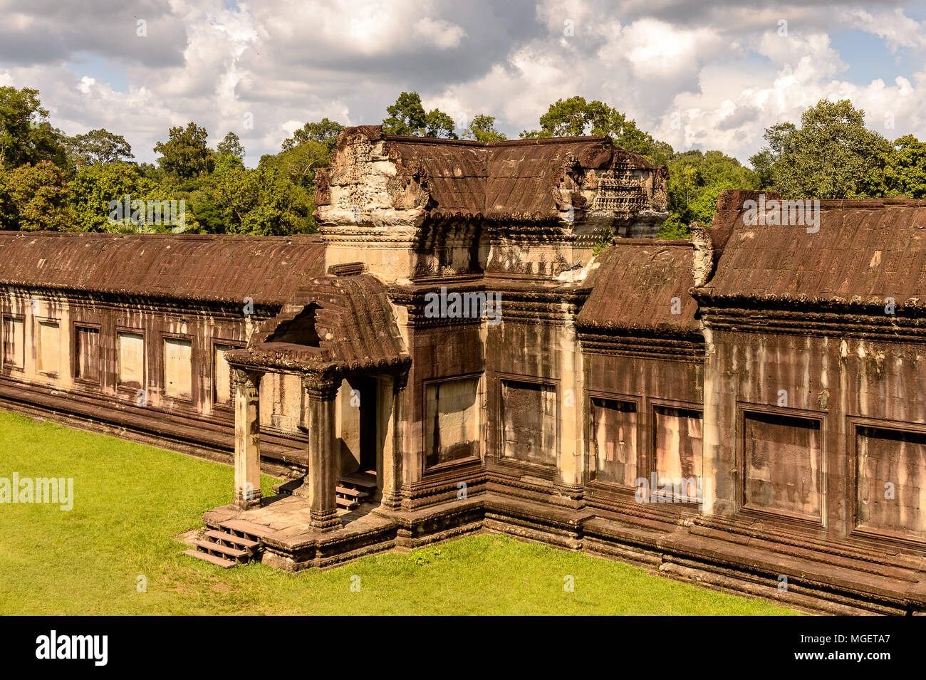 Wall of the Angkor Wat (Temple City), a Buddhist temple complex in ...