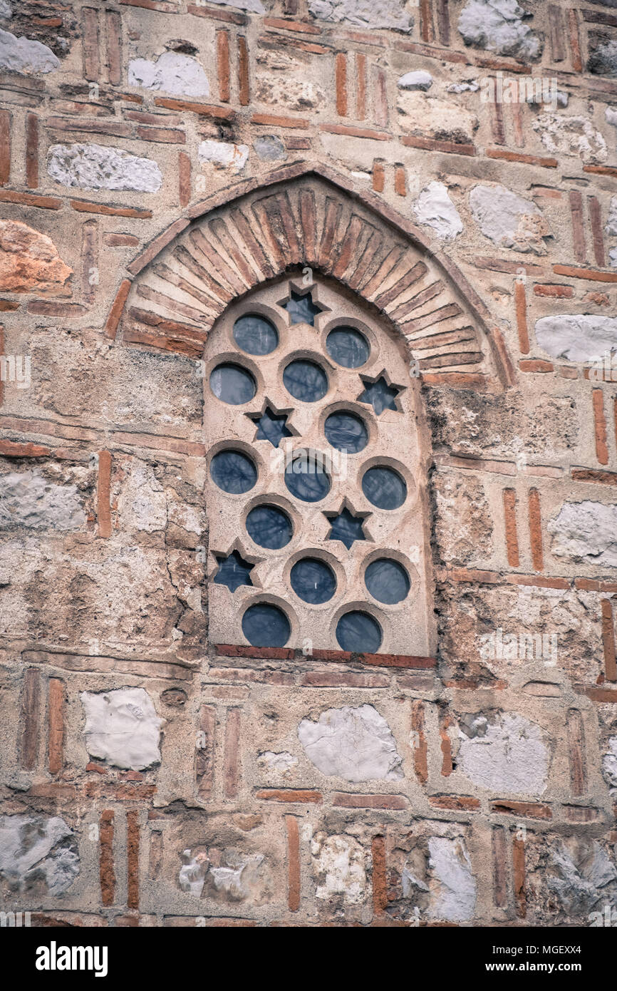 Mosque wall window hi-res stock photography and images - Alamy
