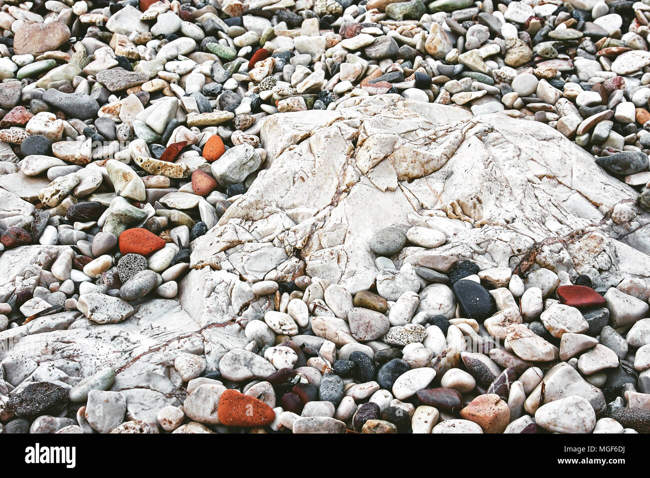 Natural rounded rock hi-res stock photography and images - Alamy