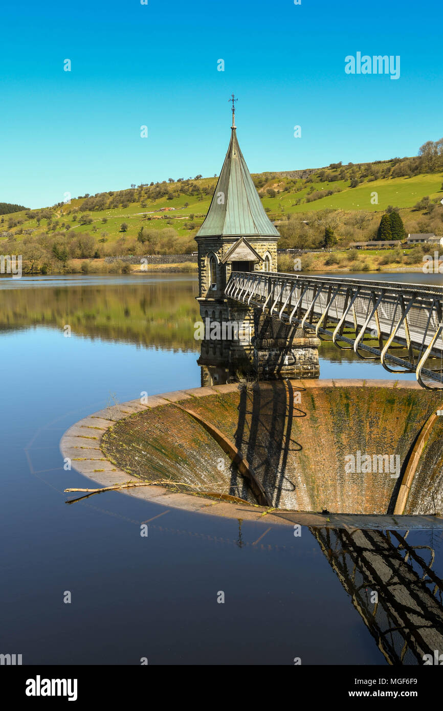 The bell mouth spillway and valve tower at Ponsticill reservoir Stock ...