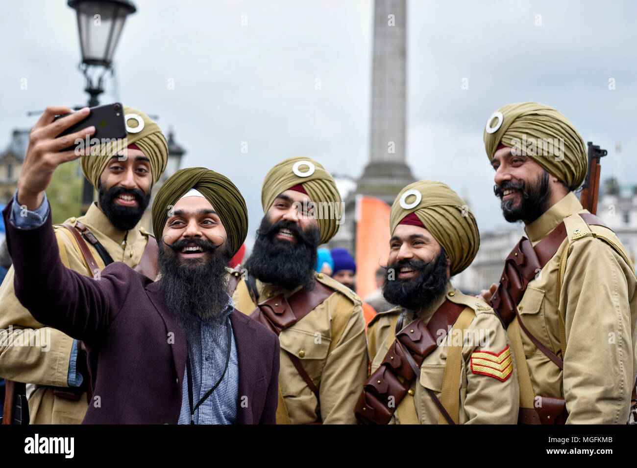 Sikh khalsa army hi-res stock photography and images - Alamy