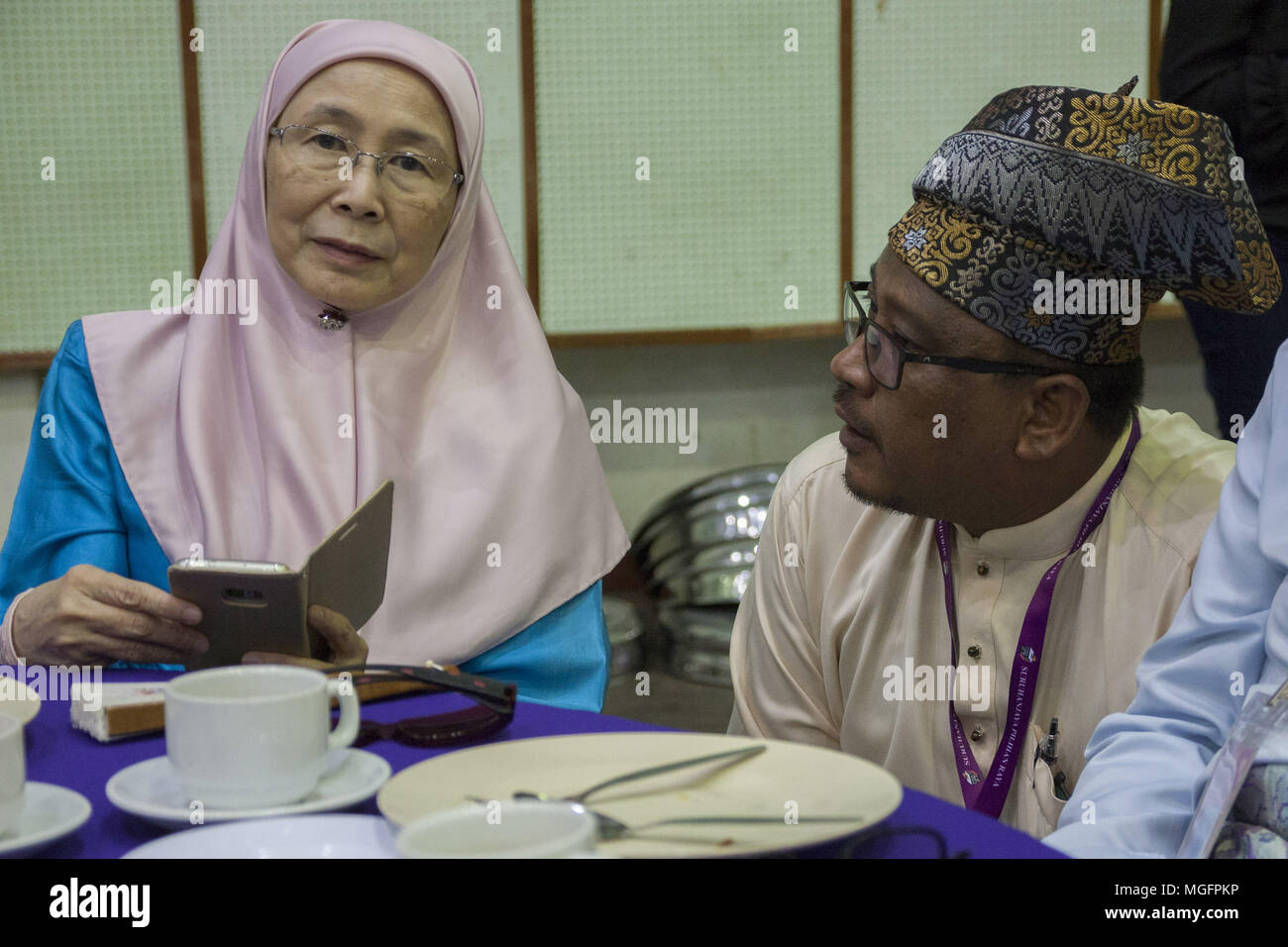 Pas malaysian islamic party hi-res stock photography and images - Alamy