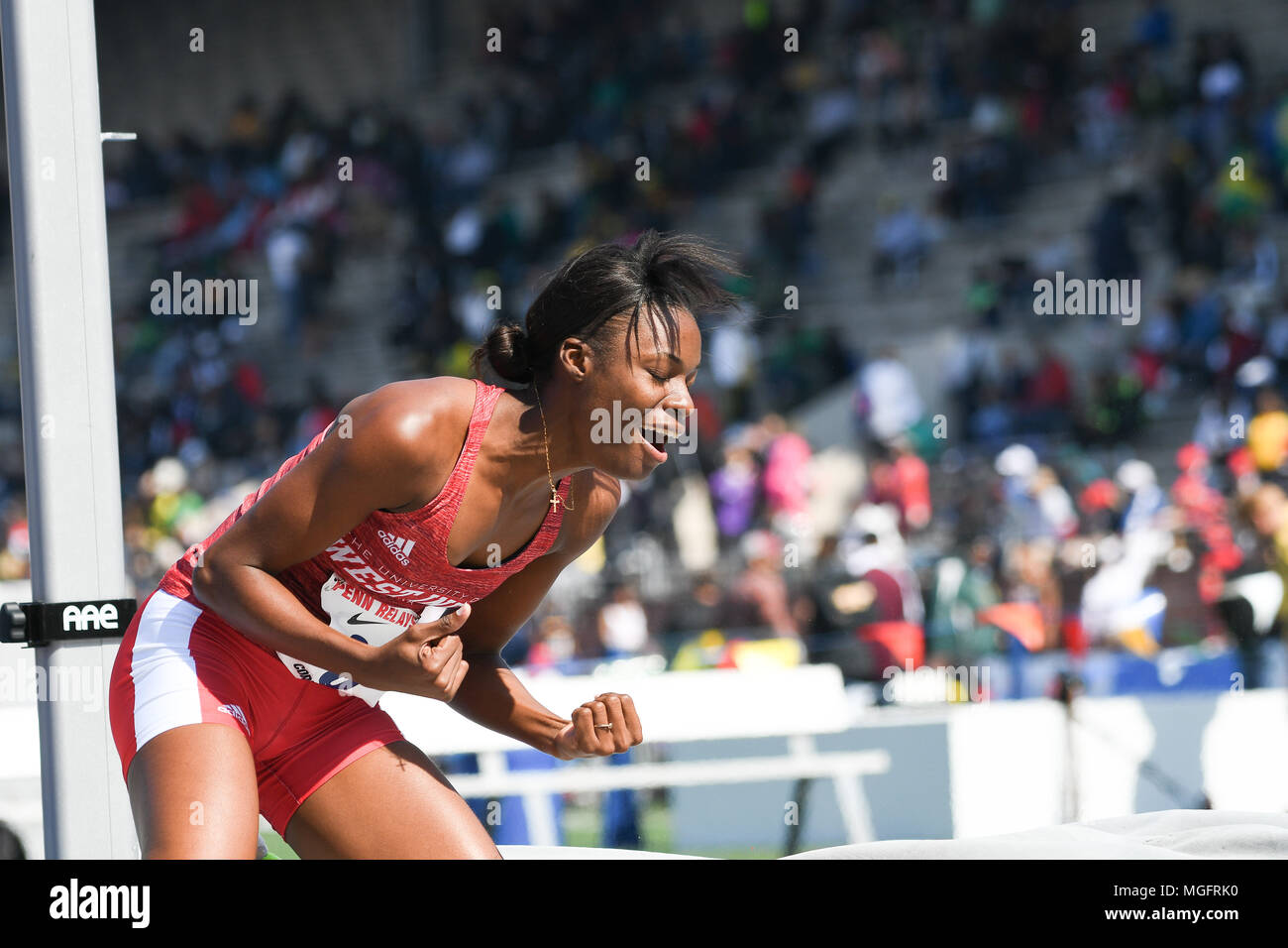 Philadelphia, Pennsylvania, USA. 28th Apr, 2018. NATRENA HOOPER (6) of ...